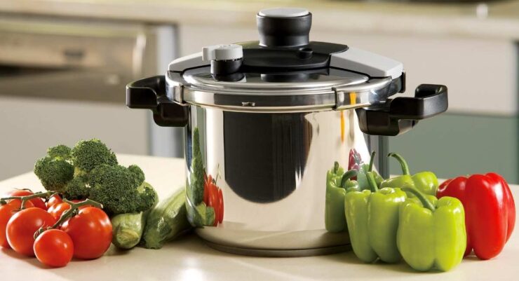 Top 5 Extra Large Pressure Cookers With Exact Sizes - 2024 Reviews ...